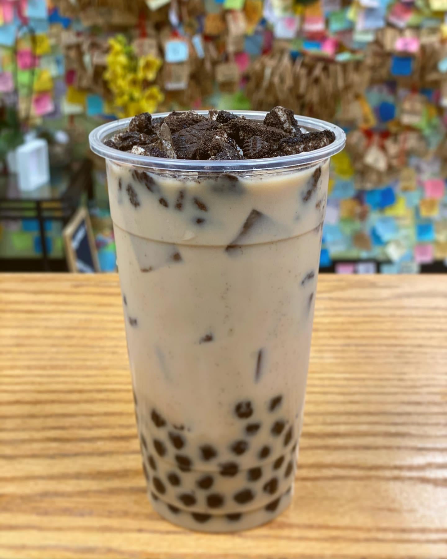 Oreo Milk Tea w whipped cream and chocolate sauce | Ming's Bubble Tea